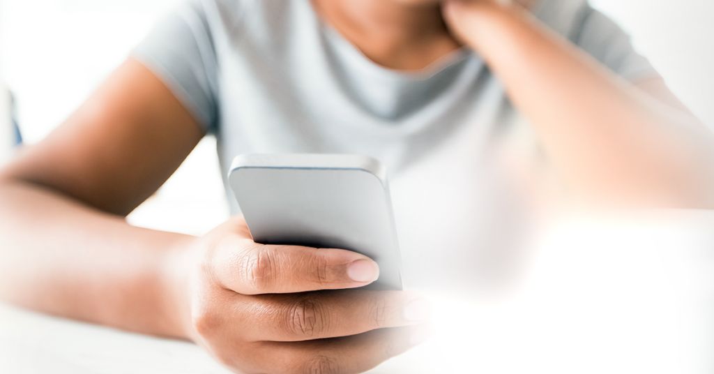 5 Ways Your Smartphone Addiction Is Harming You - Star Imaging
